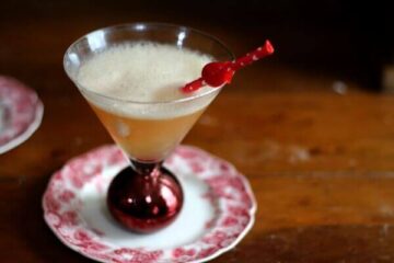 Commodore Cocktail Recipe - Restless Chipotle