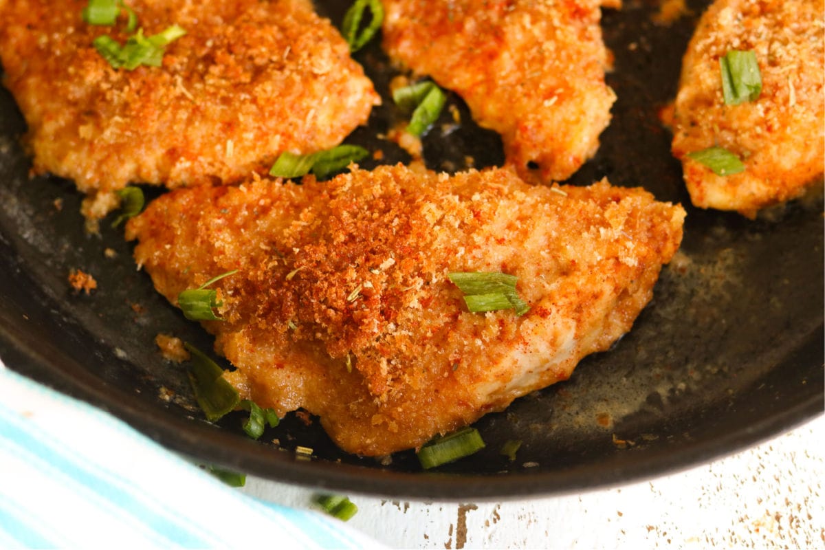 Easy Deviled Chicken Breast Recipe in an Iron Skillet - Restless Chipotle