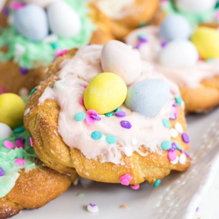 Easy Easter Sweet Rolls (Made with Crescent Rolls) - Restless Chipotle
