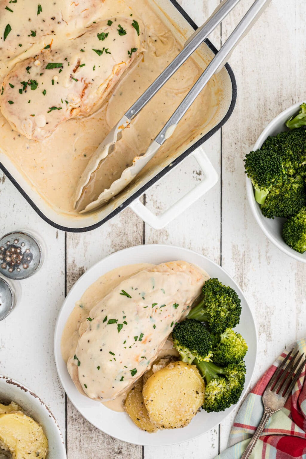 Herbed Baked Chicken with Cream Gravy - Restless Chipotle