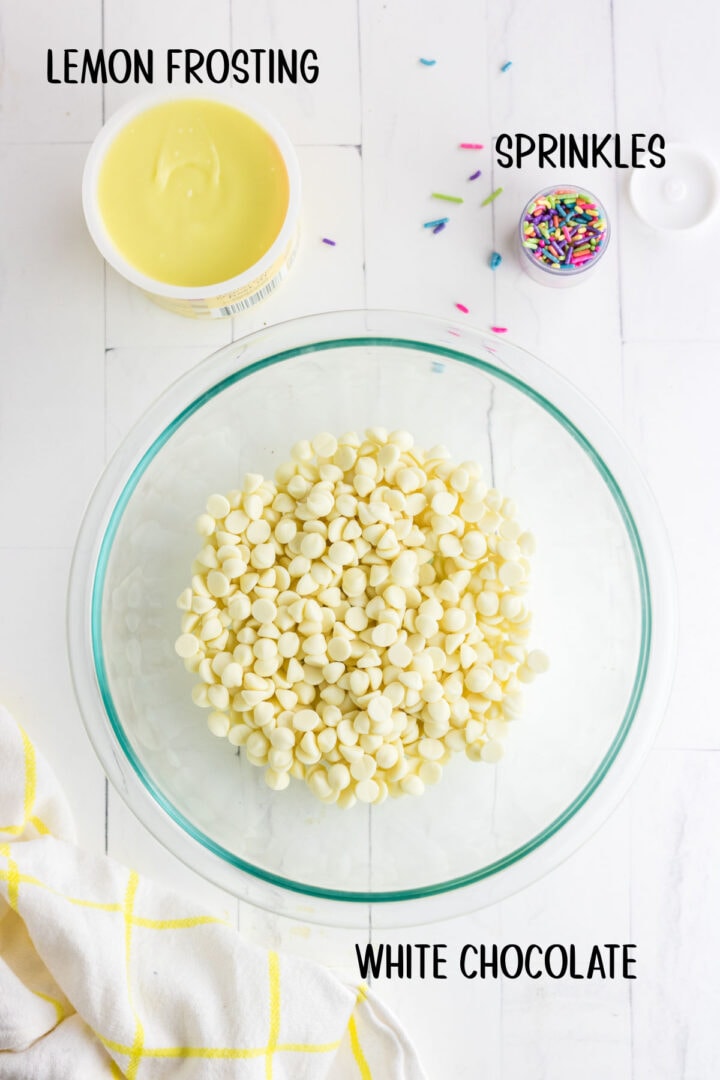 Two Ingredient Fudge Using Frosting (with Variations) - Restless Chipotle