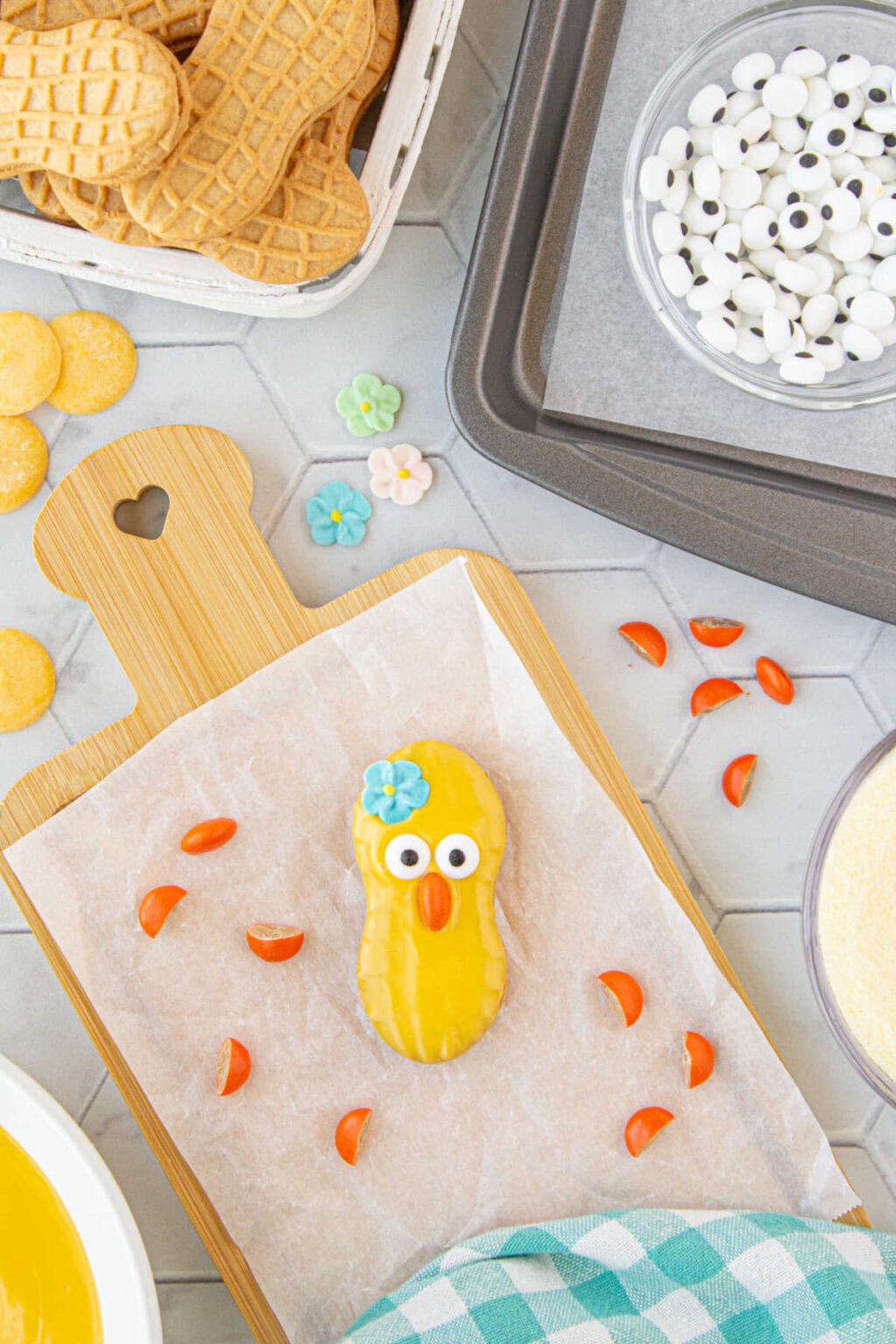 Adorable Nutter Butter Easter Chicks Cookies Recipe - Restless Chipotle