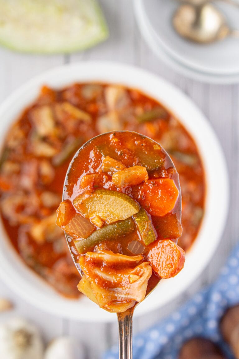 Original Weight Watchers Cabbage Soup (Zero Point) - Restless Chipotle
