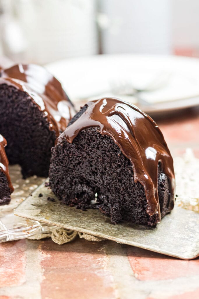 Guinness Fudge Bundt Cake - Restless Chipotle
