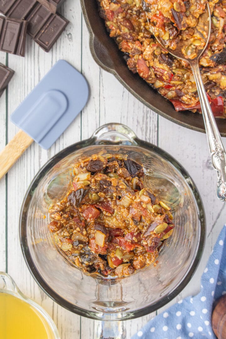 Spice Up Dinner with this Easy Homemade Mexican Mole Sauce - Restless ...