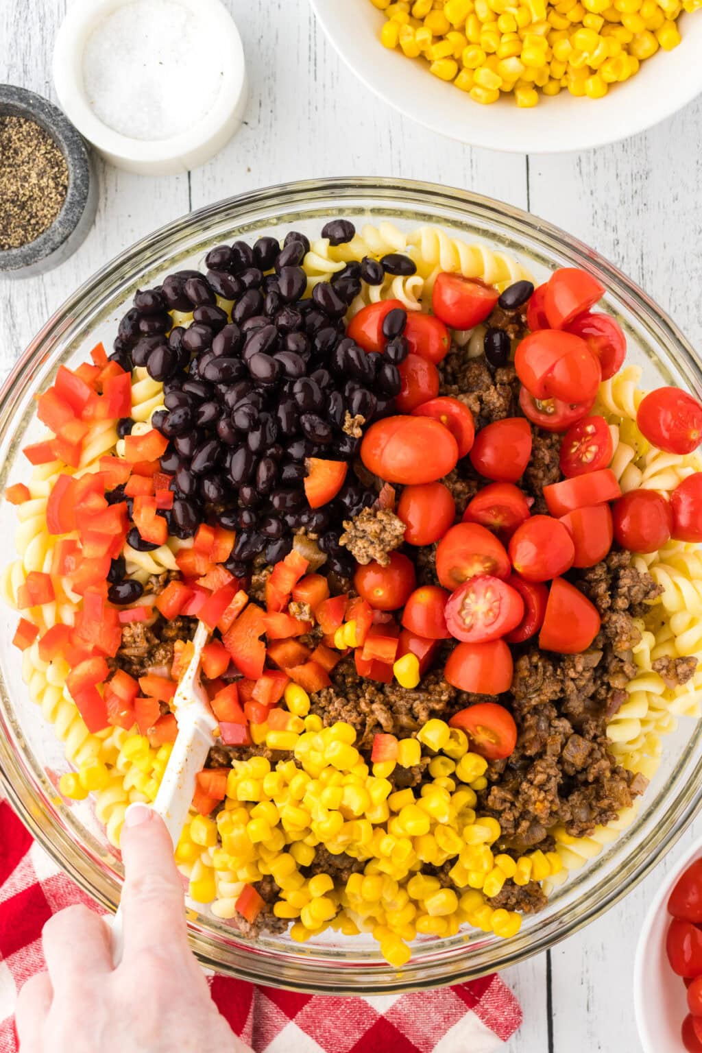 Easy Texas Pasta Salad Recipe with Taco Ground Beef - Restless Chipotle
