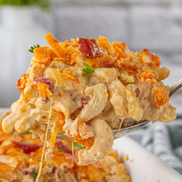 Bacon Pimento Mac & Cheese - Restless Chipotle