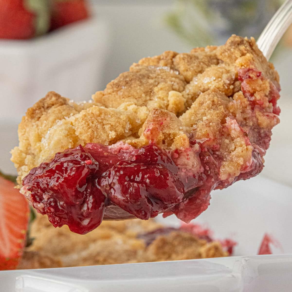 Strawberry Cheesecake Dump Cake - Restless Chipotle